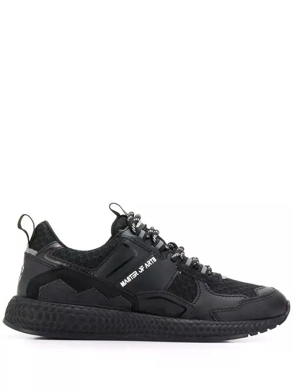 MOA MASTER OF ARTS Low Top Sneakers