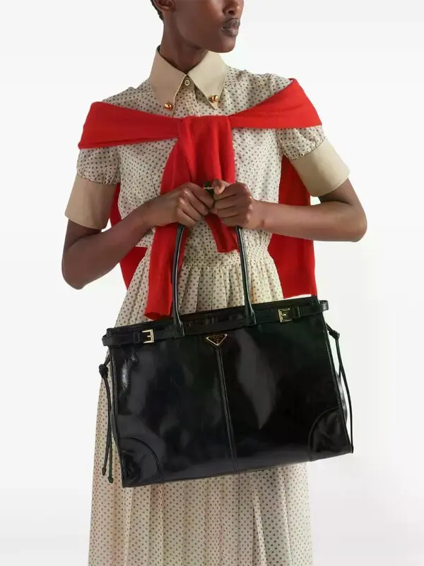 Prada Extra-large Leather Handbag - Black