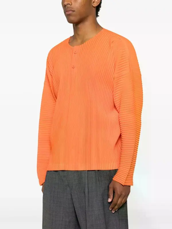 Issey Miyake Plissé-effect T-shirt
