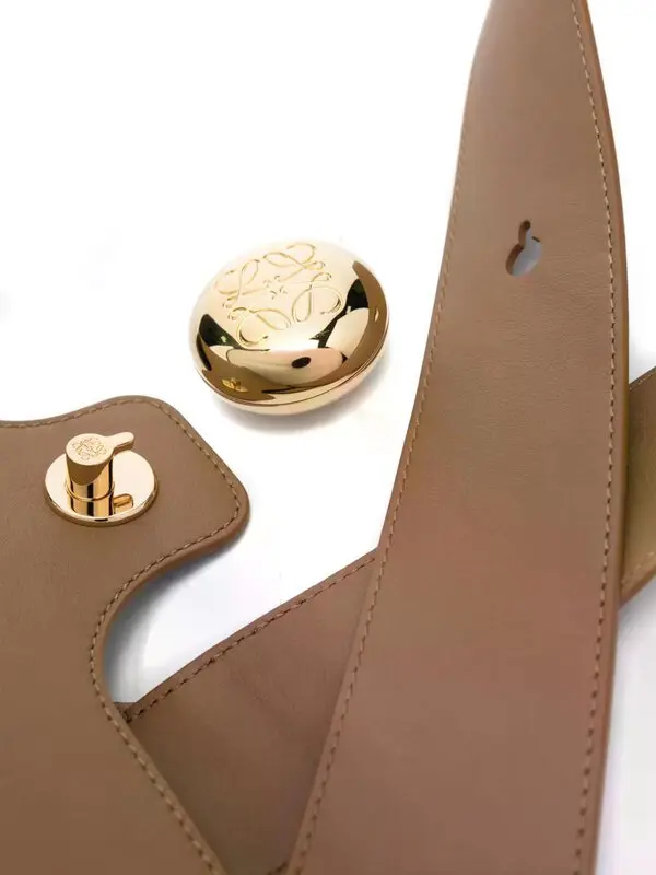 Loewe Pebble Leather Medium Bucket Bag - Brown
