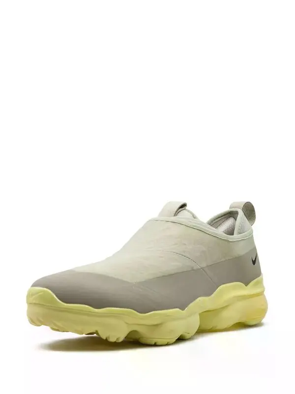 Nike Vapormax Moc Roam Sneakers