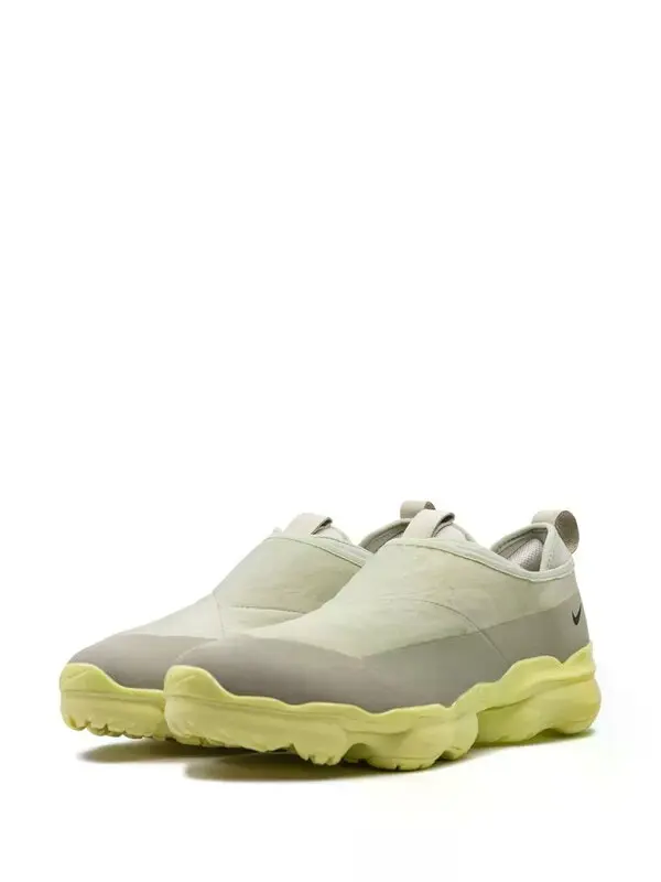 Nike Vapormax Moc Roam Sneakers