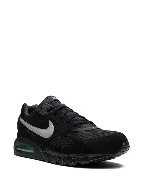 Nike Max Ivo Sneakers - Black