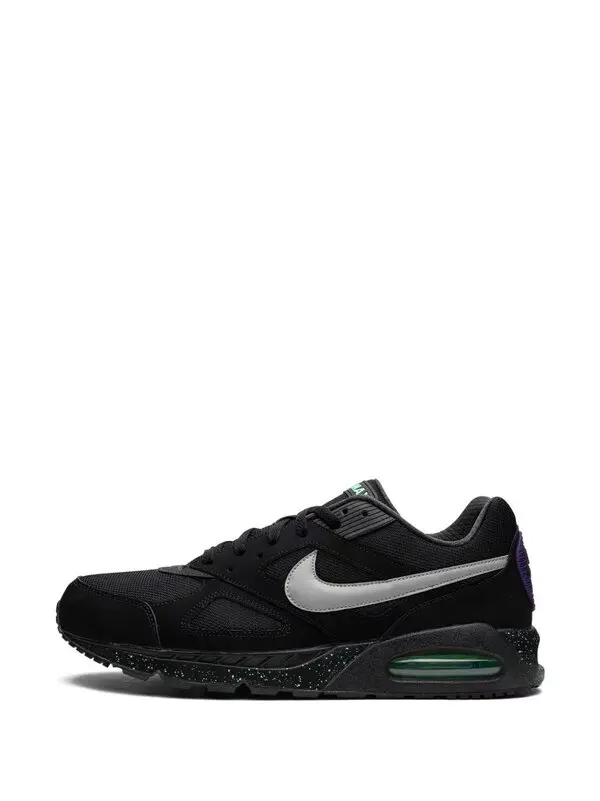 Nike Max Ivo Sneakers - Black