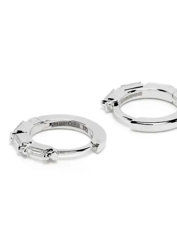 SUZANNE KALAN 18kt White Gold Baguette Diamond Huggie Earrings - Silver