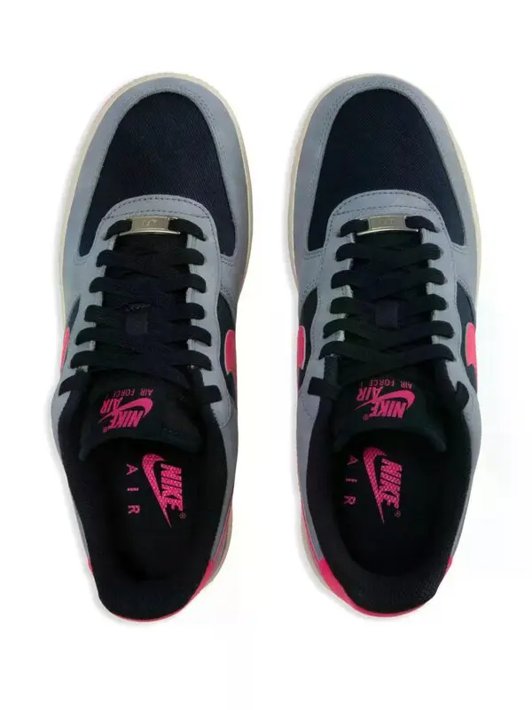Nike Force 1 '07 Sneakers