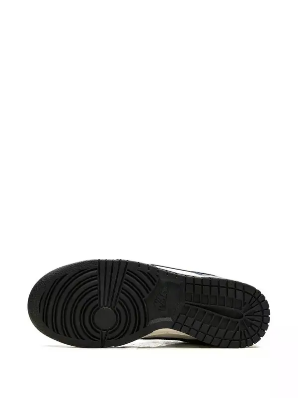Nike Dunk Low Midnight Navy Sneakers - Blue