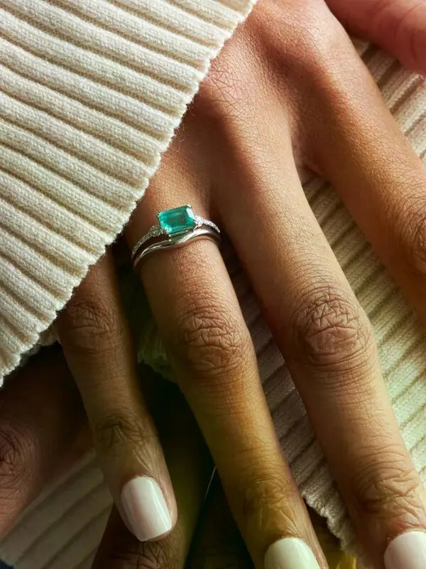 DINNY HALL 14k White Gold Emerald And Diamond Ring
