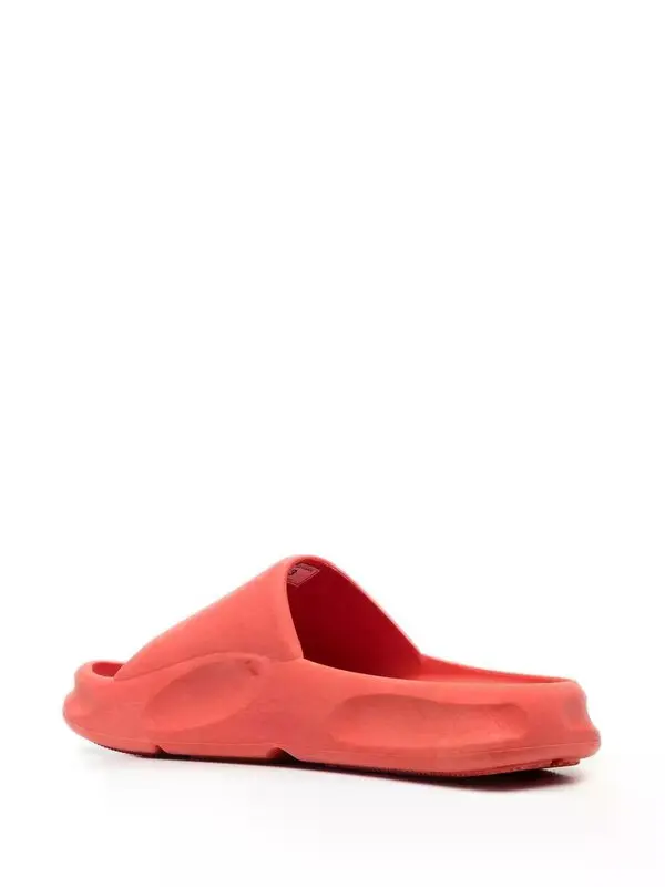 Heron Preston Logo Embossed Rubber Slides - Red