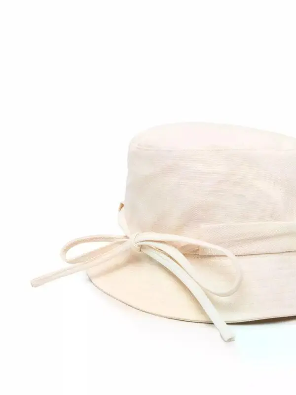 Jacquemus Band Logo Bucket Hat - Neutrals