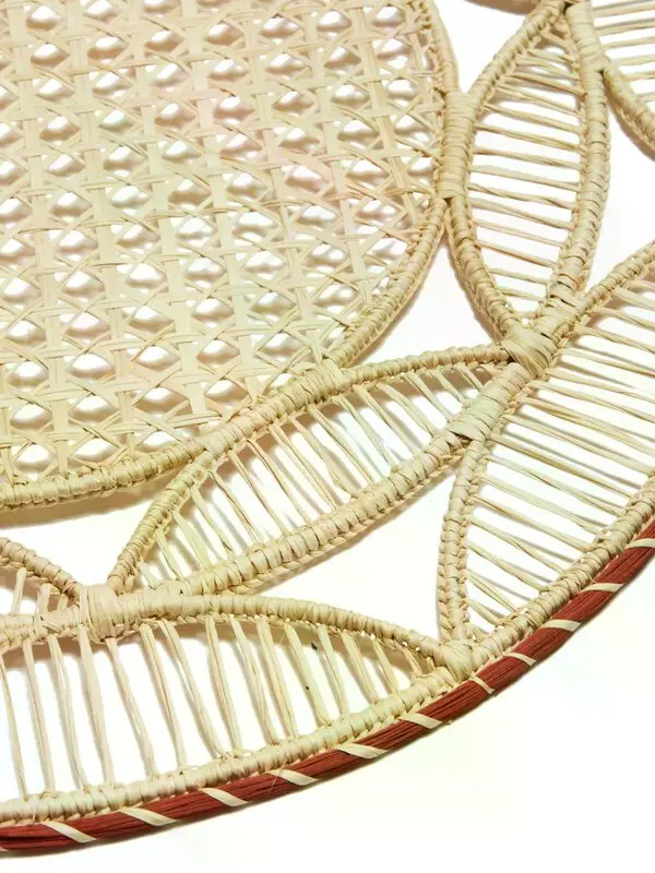 La DoubleJ Round Raffia Placemat