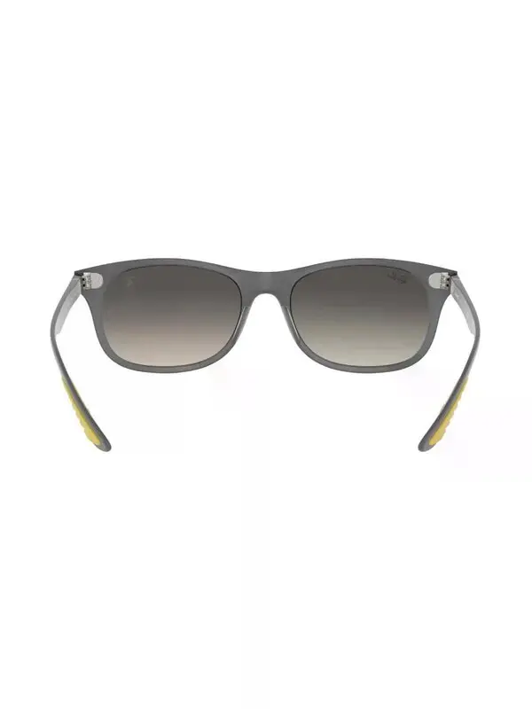 Ray-ban Square Frame Sunglasses With Uv Protection - Grey