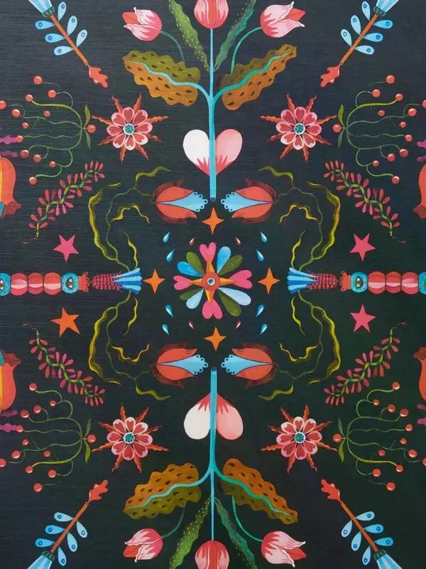 La DoubleJ Turning Tulips Wooden Tray