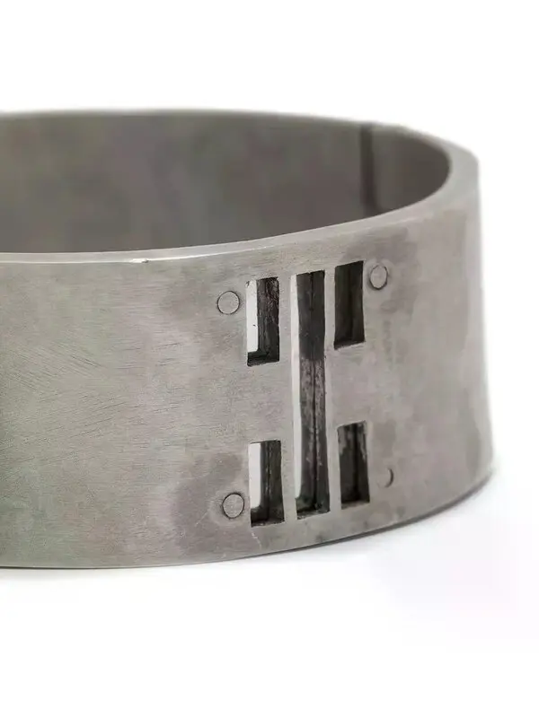 PARTS OF FOUR Sterling Restraint Cuff Bracelet With Decorative Buckle