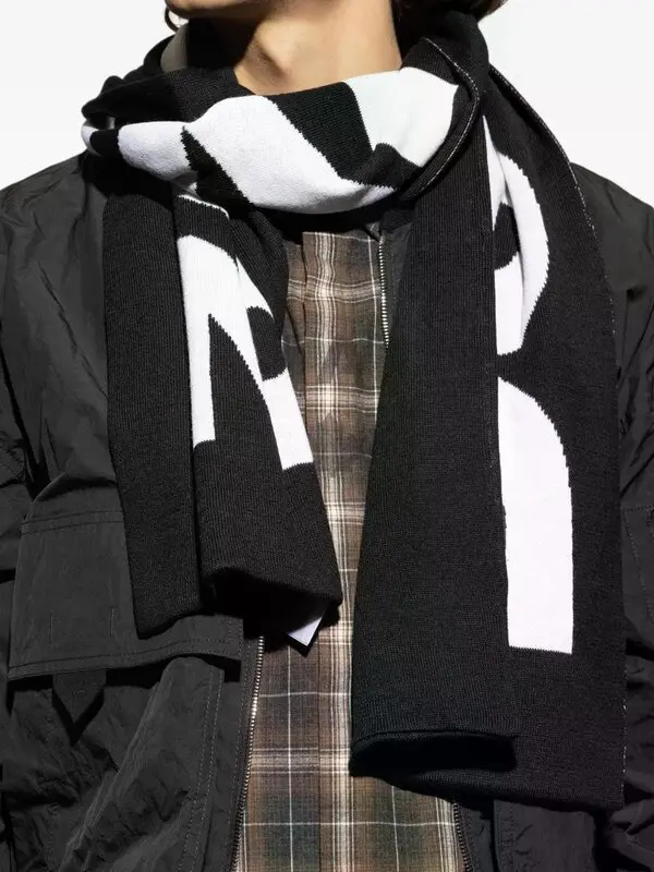 Dsquared2 Logo-embellished Knitted Scarf