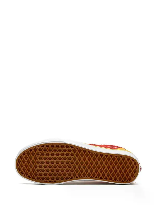 VANS Old Skool Corduroy Sneakers - Red