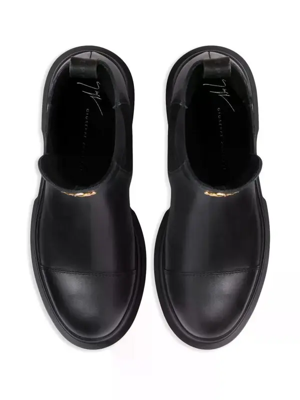 GIUSEPPE ZANOTTI Logo Plaque Chelsea Boots