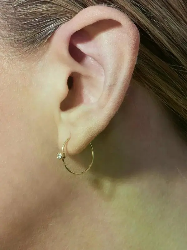 Shihara 18kt Yellow Diamond Single Hoop Earring