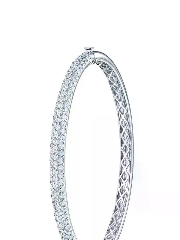 Kwiat 18kt White Gold Diamond Bangle - Silver