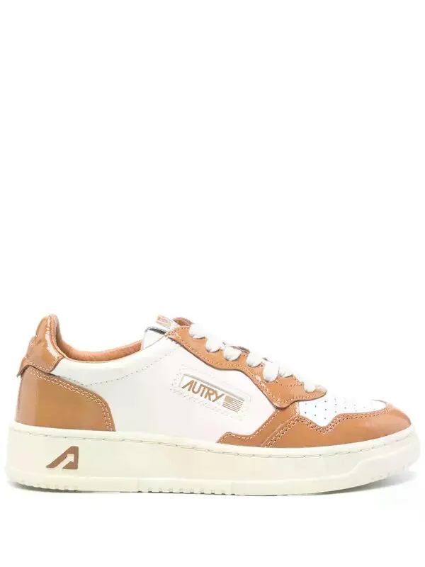 AUTRY Medalist Lace-up Sneakers