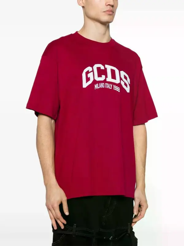 Gcds Logo-appliqué T-shirt