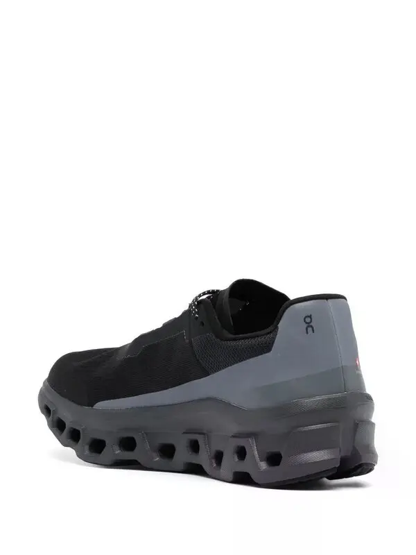 On Cloudmonster Low-top Trainers