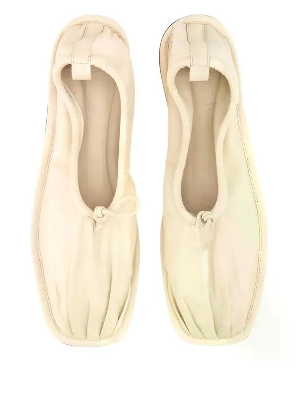 Hereu Puntera Gathered Ballet Flats - Neutrals