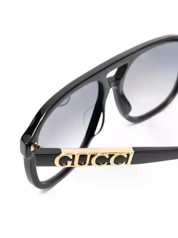 Gucci Aviator Sunglasses With Gold Tone Logo Plaque
