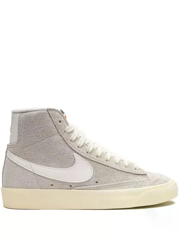 Nike Blazer Mid '77 Vintage High Top Sneakers