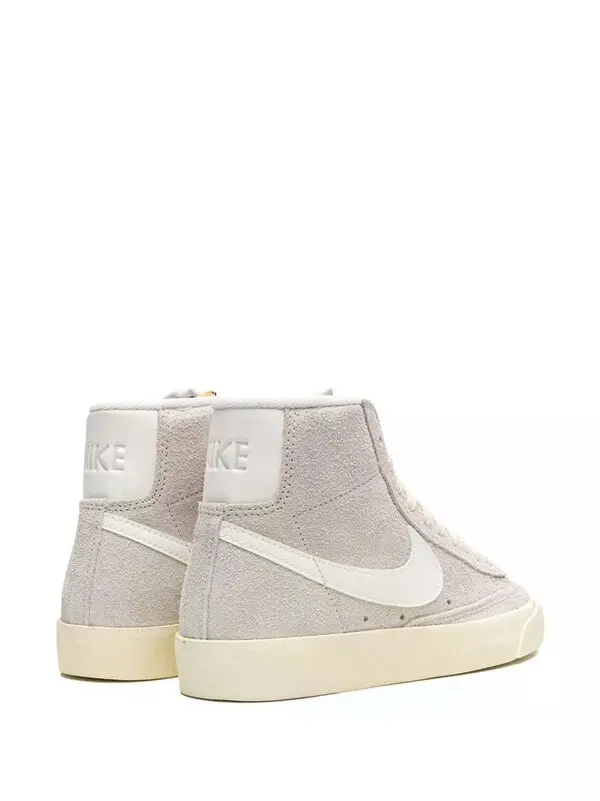 Nike Blazer Mid '77 Vintage High Top Sneakers