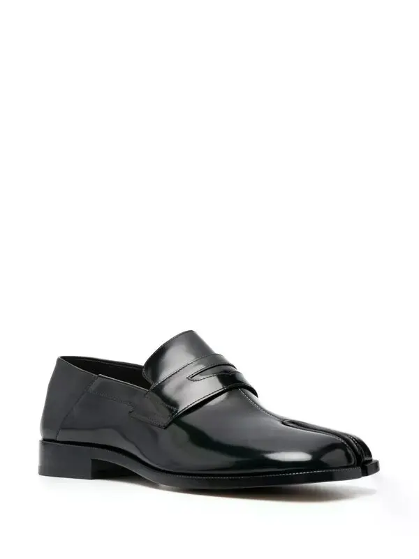 MAISON MARGIELA Tabi Split-toe Slip-on Loafers In Brushed Calf Leather - Black
