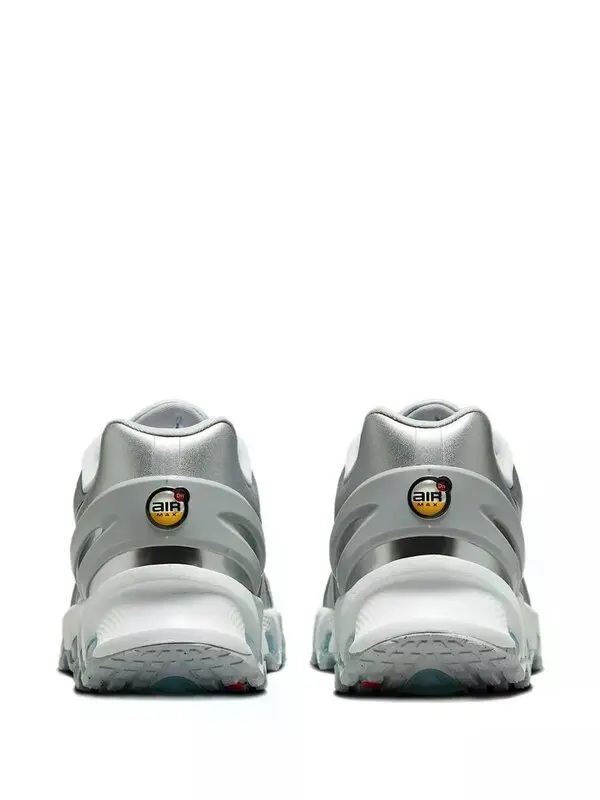 Nike Max Dn8 "wolf" Sneakers - Grey