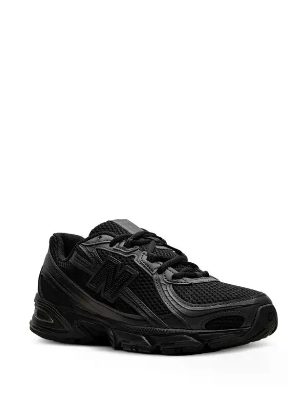 NEW BALANCE 740 Sneakers - Black