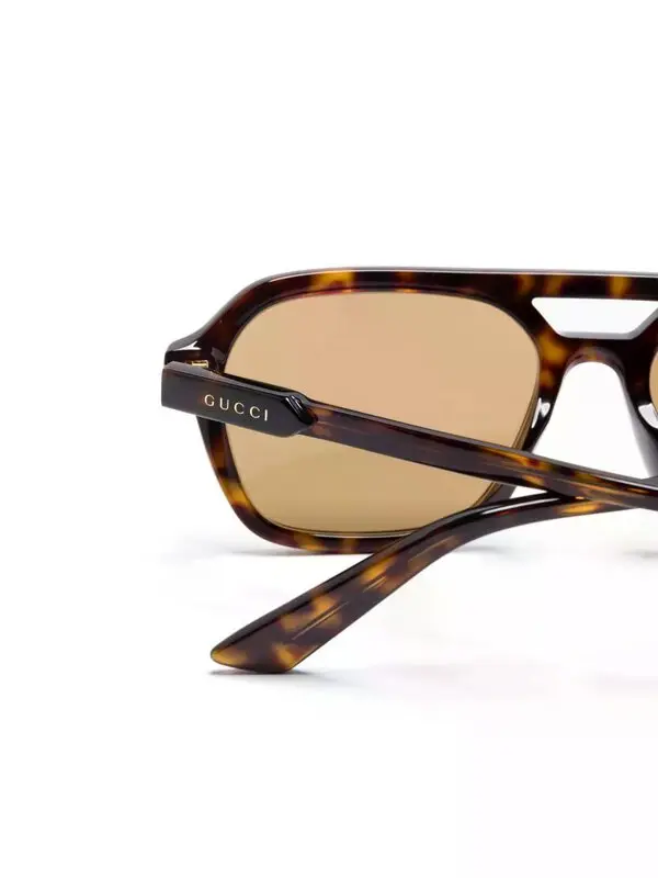 Gucci Pilot Frame Sunglasses
