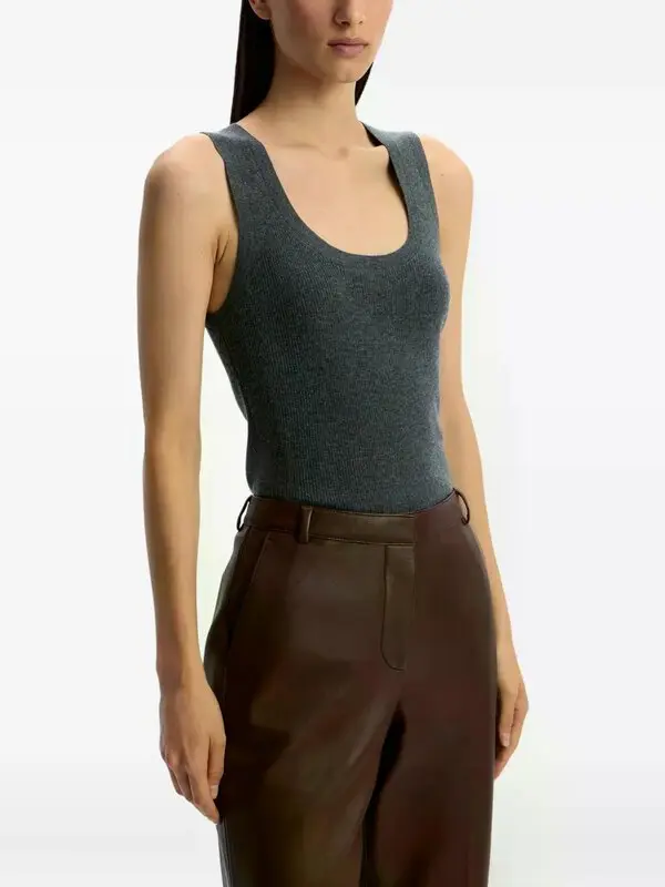 12 STOREEZ Ribbed Scoop Neck Tank Top