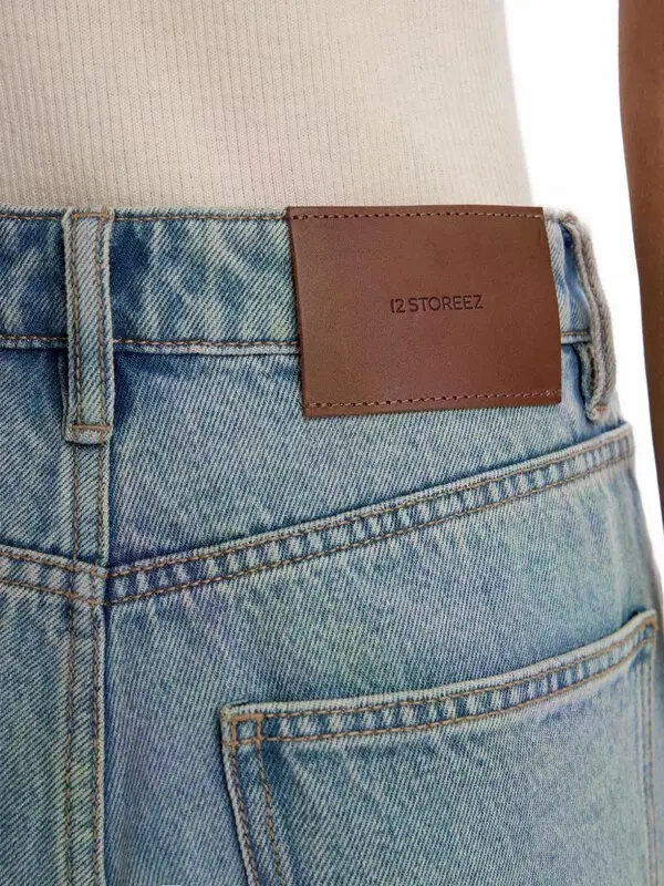 12 STOREEZ Straight-leg Jeans
