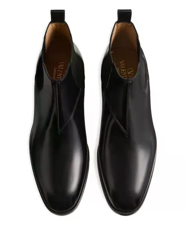Valentino Garavani Vlogo Signature Calfskin Chelsea Boots - Black