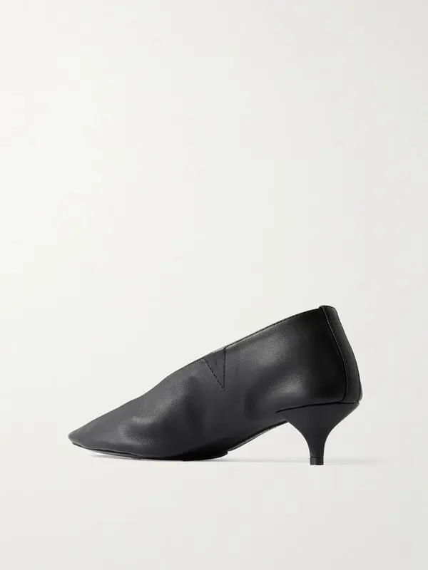 ST. AGNI Soft Glove Leather Pumps - Black