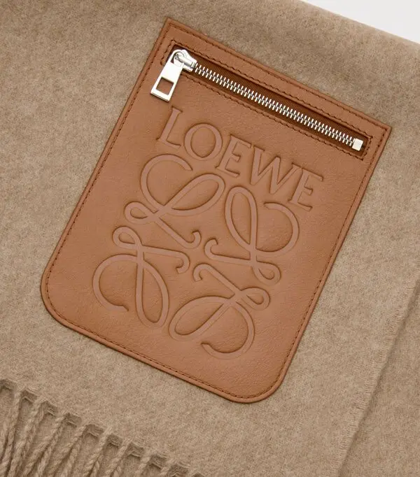 Loewe Wool-cashmere Pocket-detail Scarf - Beige