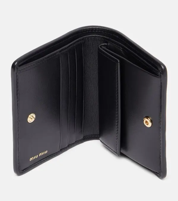 Miu Miu Logo Matelasse Leather Wallet - Black