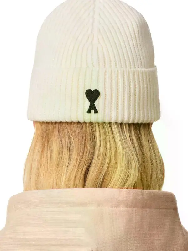 AMI Paris De Coeur Ribbed Beanie - Neutrals