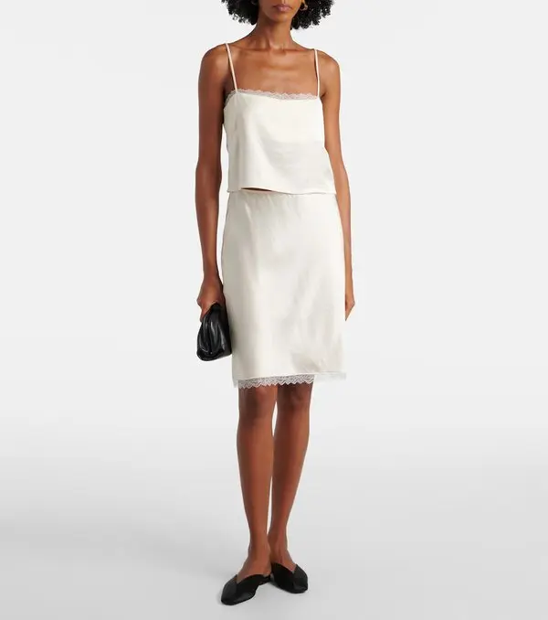 LESET Barb Cropped Lace Trimmed Camisole