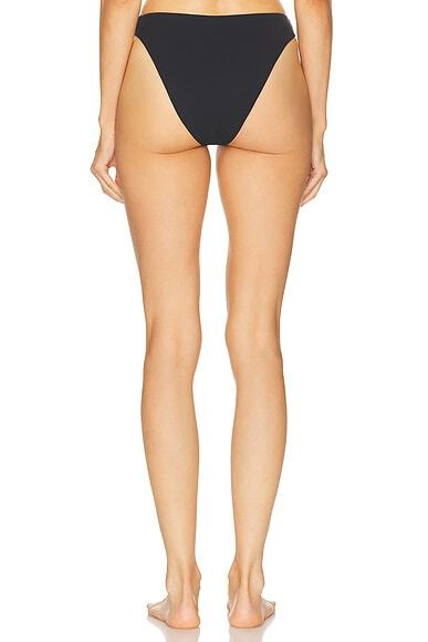 L'academie Noelle Bikini Bottom