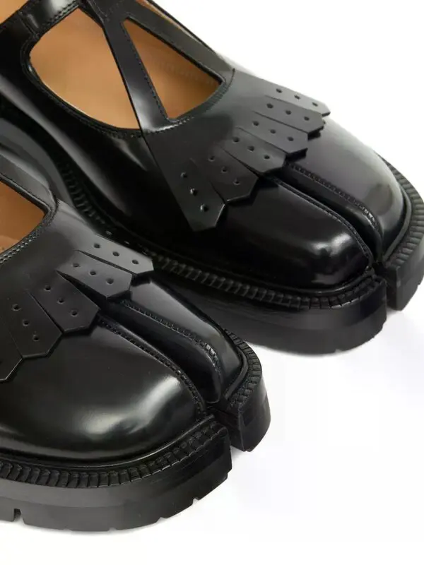 MAISON MARGIELA Tabi County Mary Jane Loafers