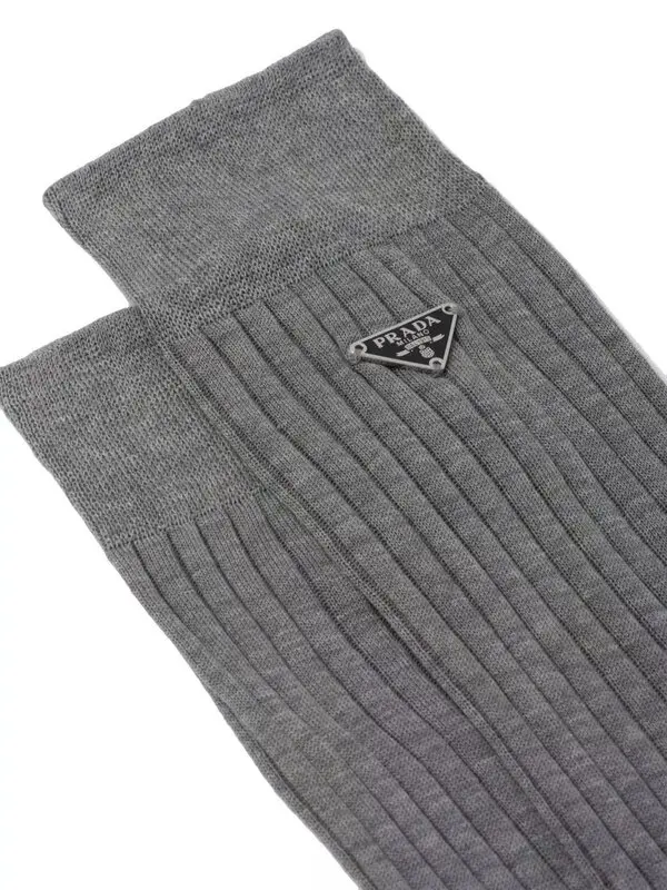 Prada Ribbed Cotton Mid-calf Socks With Enamelled Triangle Logo - Grey