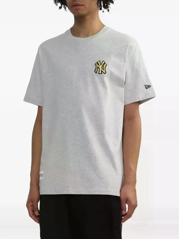 New Era Embroidered-logo T-shirt - Grey
