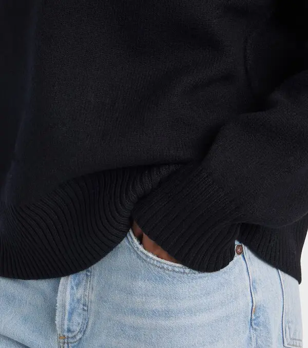 AMI Paris De Cour Virgin Wool Sweater