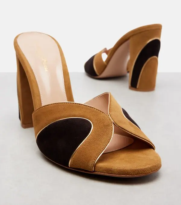 GIANVITO ROSSI Suede Mules