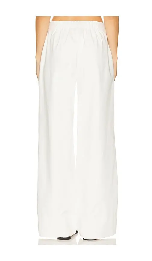 SNDYS. Mimi Pant