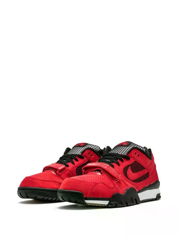 Nike Trainer 2 Sb Supreme Sneakers - Red
